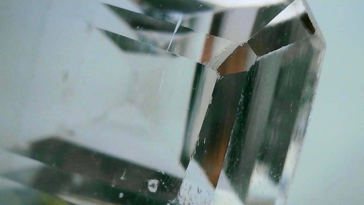 クンツァイト（カリフォルニアン・アイリス） | differencee（ディファレンシー）公式